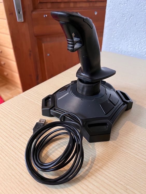 Logitech Attack 3 Joystick | Kaufen auf Ricardo