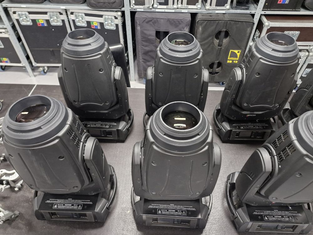 8x Robe Pointe Moving Head mit Case Trussadapter, Netzkabel (Gebraucht ...