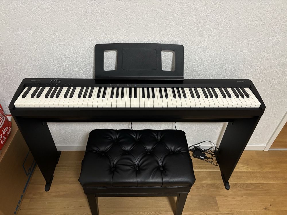 ePiano Roland FP10 inkl. Roland RPB-500 (Gebraucht) in Chur für CHF 305 ...