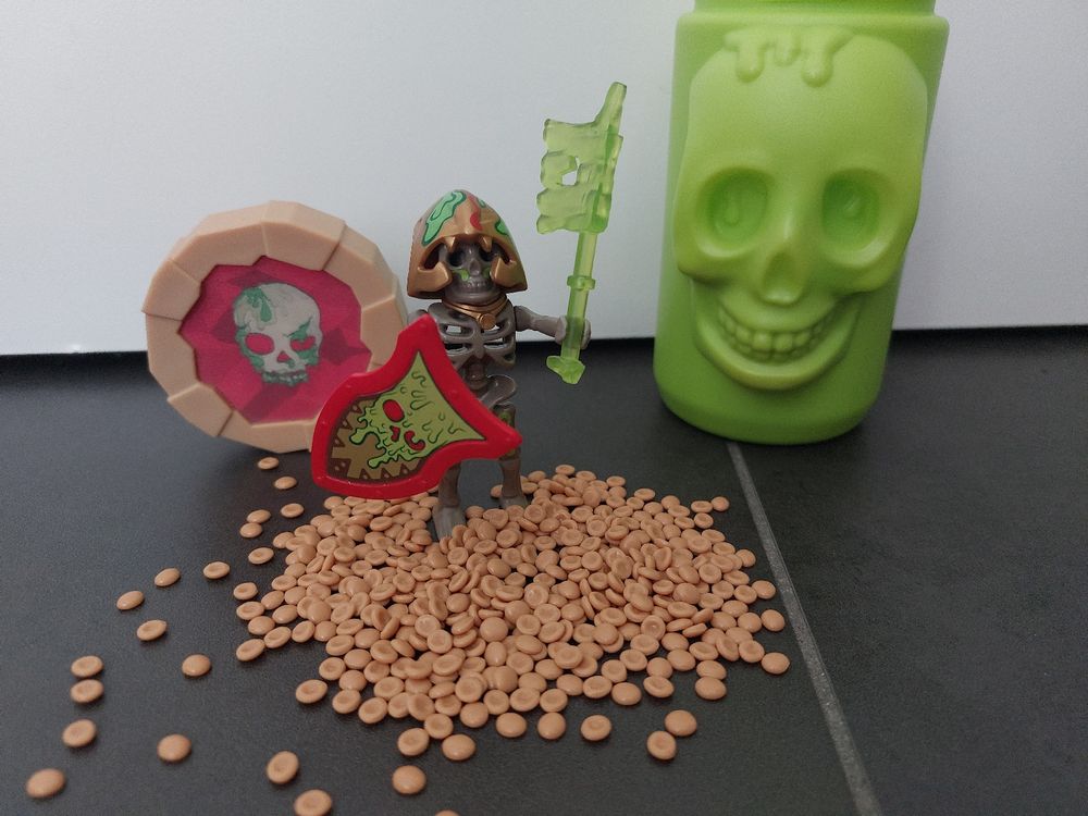 PLAYMOBIL Novelmore 70752 Skeleton Überraschungsbox (Gebraucht) in ...