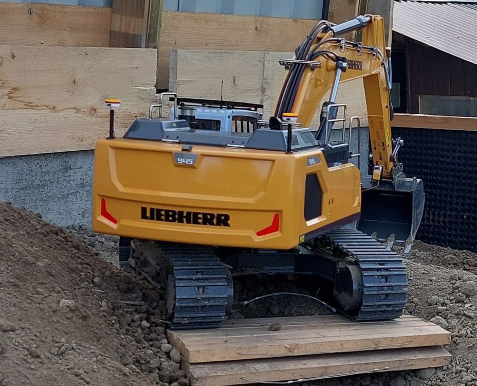 Massiver 1:14 RC Hydraulik Bagger XD 945 mit Licht RTR / NEU | Kaufen auf Ricardo