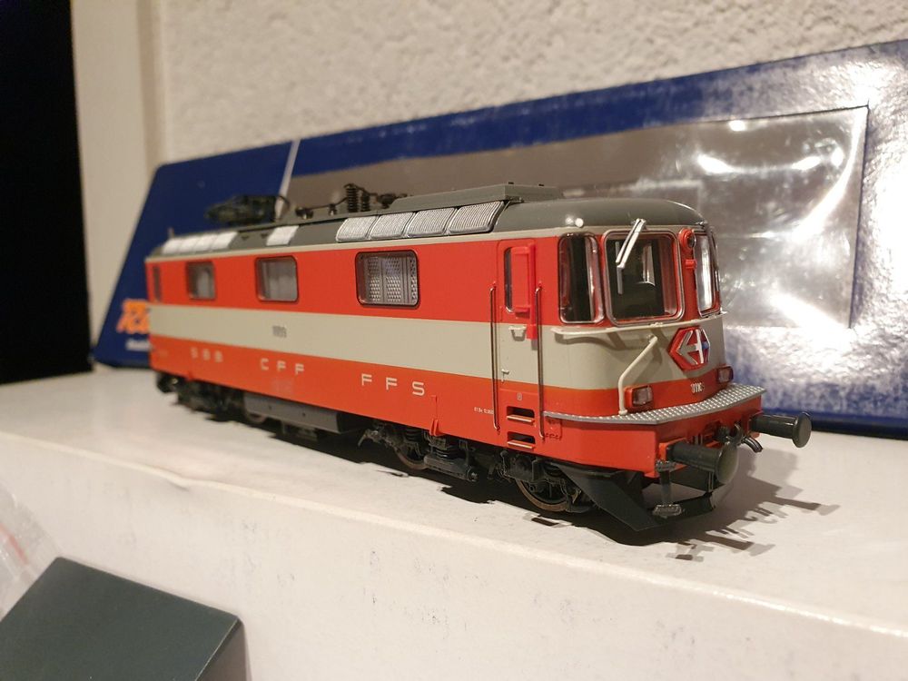 Roco 62690 Re 4/4 II 11109 Swiss-Express | Kaufen auf Ricardo