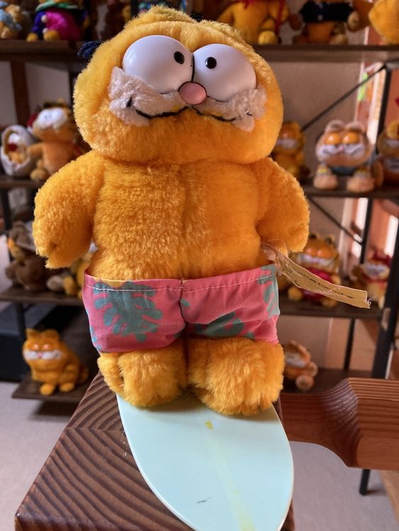 Garfield Plüschtier Surfer Rar mit Shorts und Surfbrett (Gebraucht) in ...