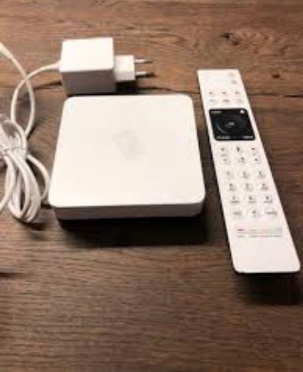 Swisscom TV-Box 2.0 UHD (Neu (gemäss Beschreibung)) in Richterswil für ...