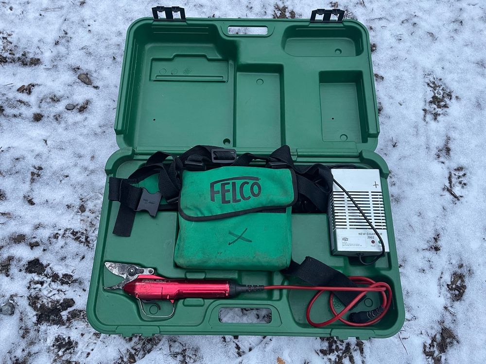 Felco 82 Akkuschere (Defekt) in Rheinau für CHF 250 – mit Lieferung auf ...