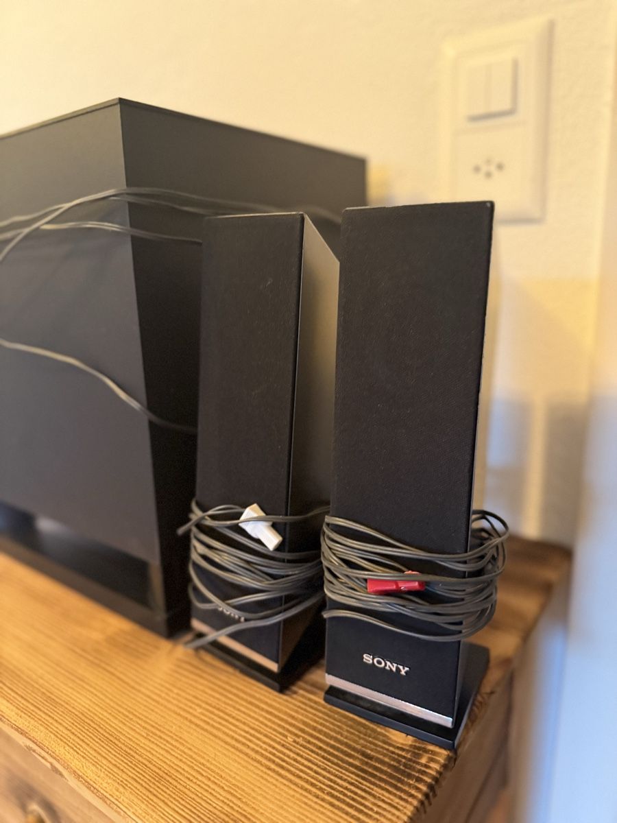 Sony Blu-ray-Player und Stereoanlage mit Subwoofer + 2 SB (Gebraucht ...