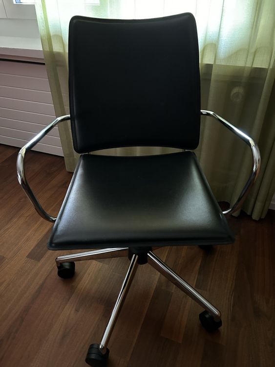 Bürostuhl aus Leder (Gebraucht) in Luzern für CHF 30 – nur Abholung auf Ricardo kaufen