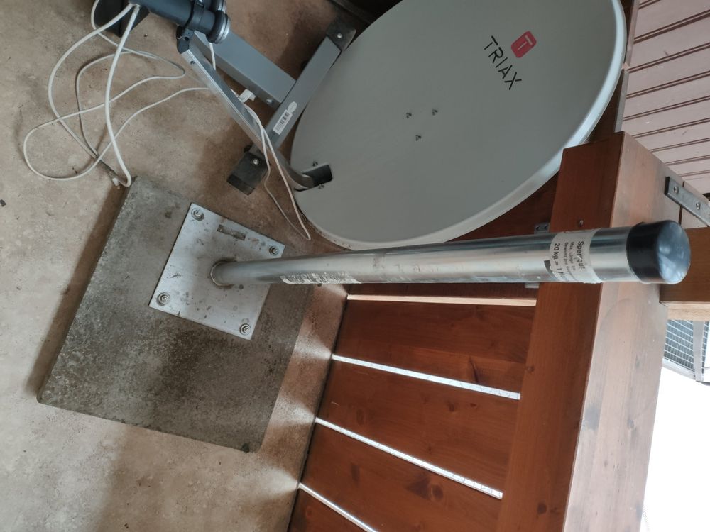 Triax Parabol Satelittenschüssel (Gebraucht) in Tafers für CHF 20 – nur ...