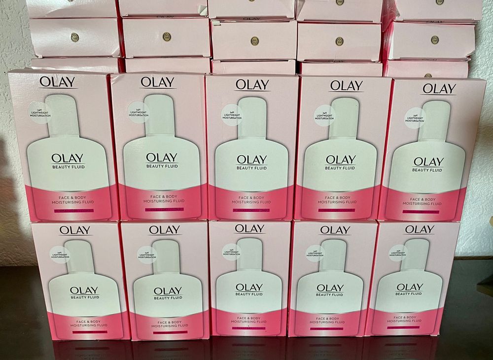 Olay Pink Beauty Fluid Gesicht & Körper Feuchtigkeitscreme (Neu und ...