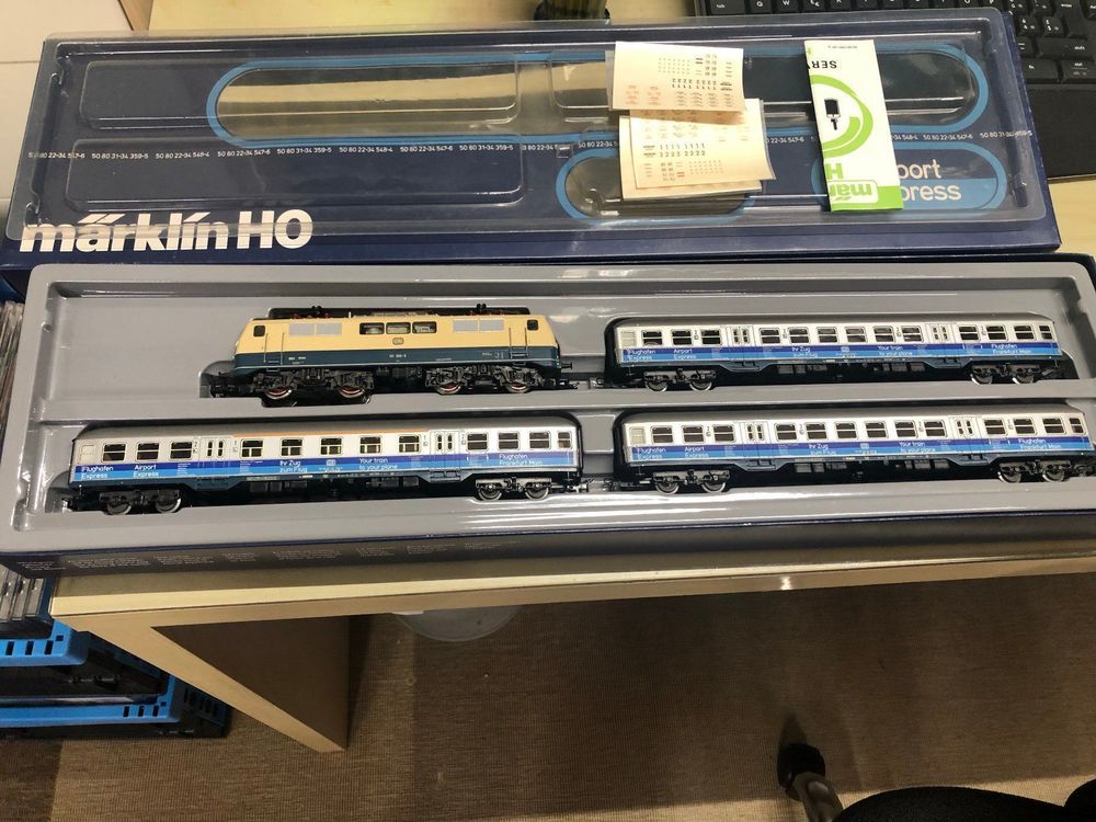 2856 Märklin Zugpackung Airport Express (Neu (gemäss Beschreibung)) in ...