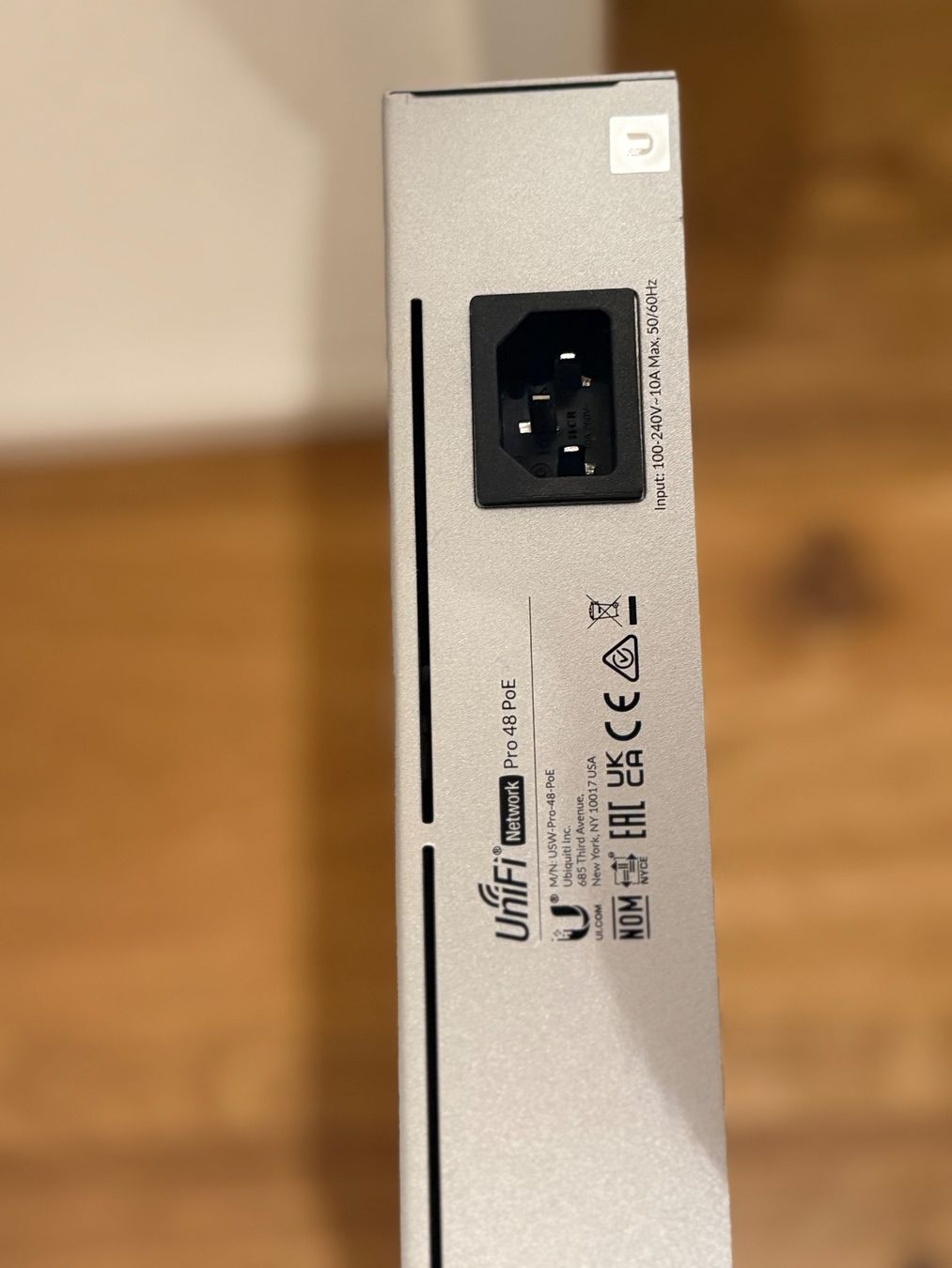 Ubiquiti USW-Pro-48-Switch - POE _ Top Zustand! (Gebraucht) in ...