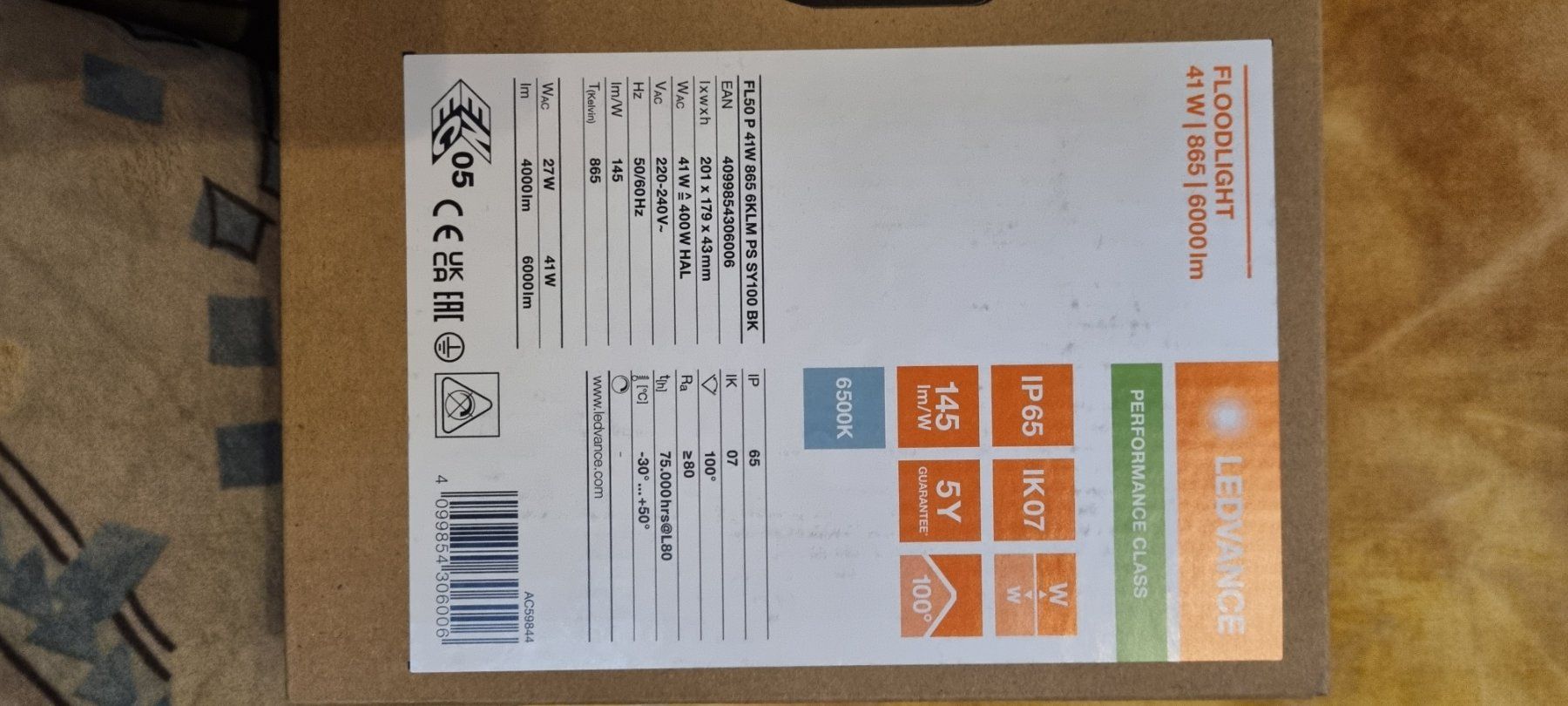 LED-Scheinwerfer (Neu und originalverpackt) in Embrach für CHF 15 – mit ...