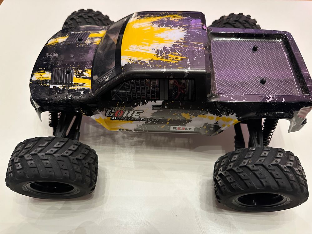 Reely Elektro Monstertruck Core (Defekt) in Luzern für CHF 17 – mit ...