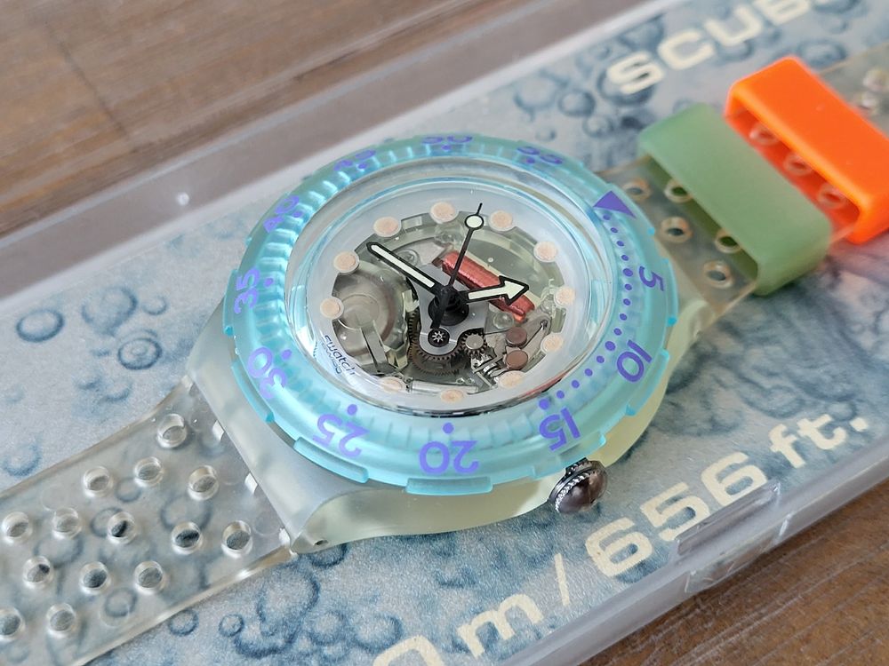 SWATCH SCUBA SDK104 JELLY BUBBLES NEU (Neu und originalverpackt) in Lommiswil für CHF 49 – mit ...
