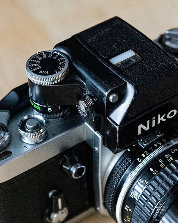 Nikon F2 (DP1 Viewfinder) + Nikkor 50mm f/2 (Gebraucht) in Giubiasco ...