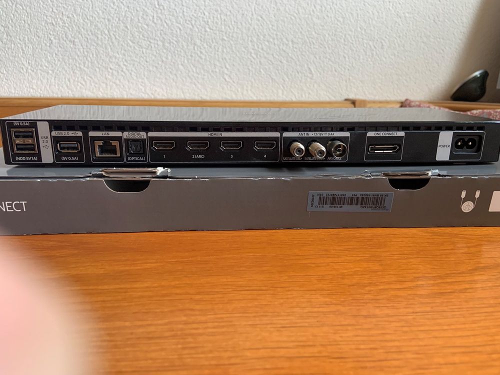 Samsung One Connect Box inkl. Kabel | Kaufen auf Ricardo
