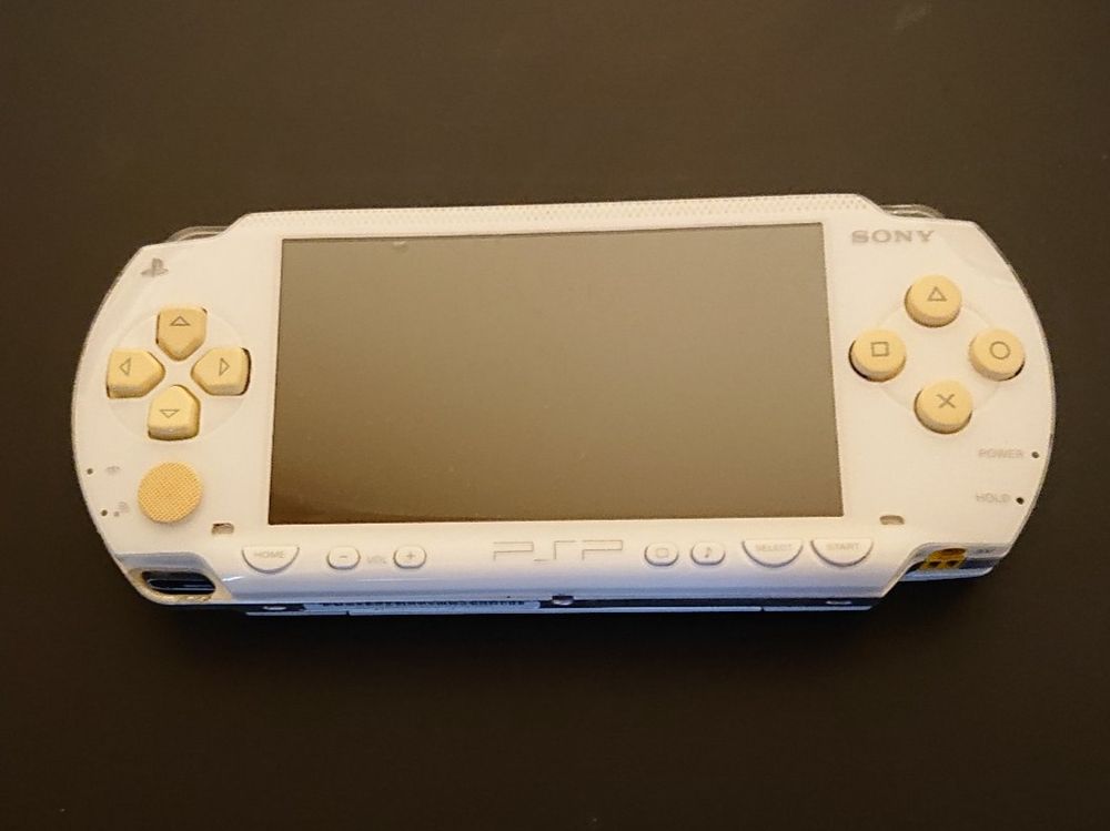 Sony PSP - Konsole 1004 - Weiss White - 64MB - komplett (D'occasion) à ...