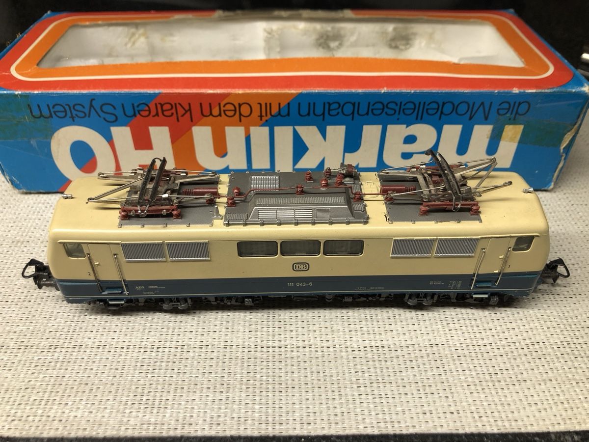 Märklin H0 Lok 3042 DB 111 043-6 guter Zustand. (Gebraucht) in Zweidlen ...