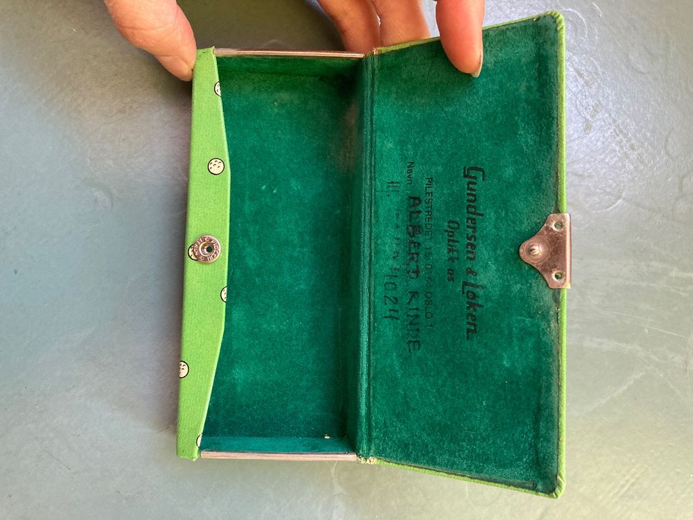 Brillen Etui Kids , Walt Disney Donald Duck (Gebraucht) in für CHF 6.9 ...