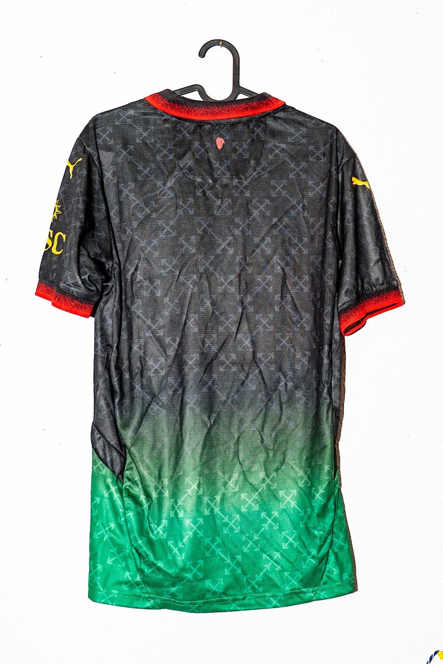 AC MILAN x OFF-WHITE Replica Jersey Men Shirt (Neu (gemäss Beschreibung ...