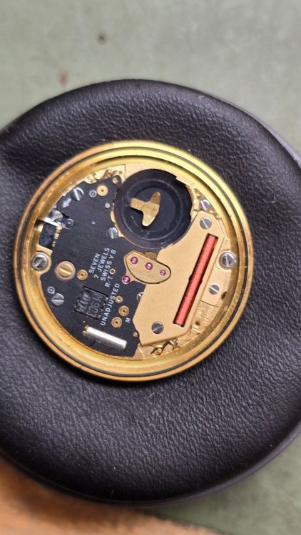 Mouvement ETA 255.483, cadran Certina (Défectueux) à Tramelan pour CHF ...