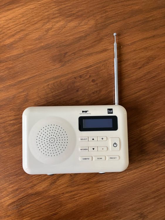 DAB Radio (klein und fein) (Gebraucht) in Rheinfelden für CHF 11 – mit ...