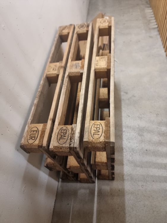 Pallete Europe EPAL (Gebraucht) in Schwerzenbach für CHF 1 – nur Abholung auf Ricardo kaufen