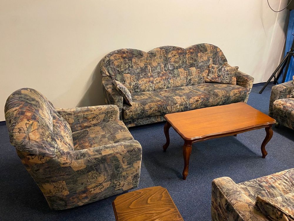 Sofa-Set (Gebraucht) in Siebnen für CHF 49.9 – nur Abholung auf Ricardo kaufen