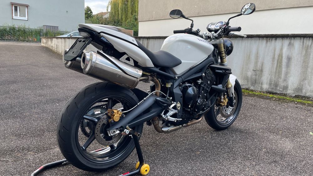 Triumph Street Triple 675 wenig KM 25 35 kw möglich (Gebraucht) in ...