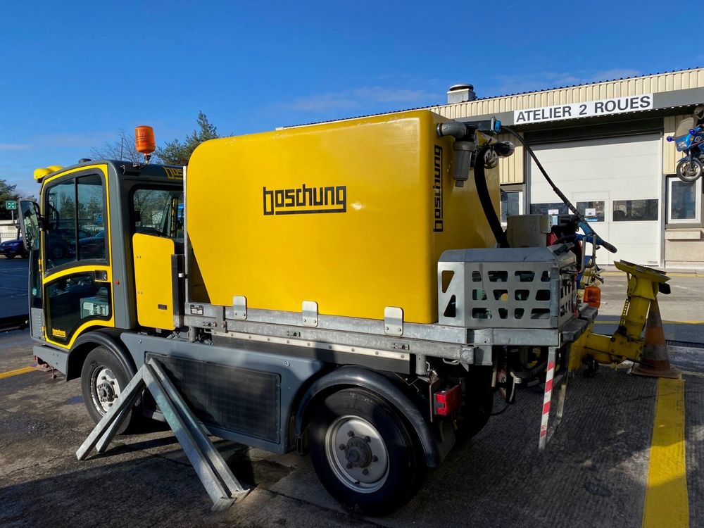 Machine de travail Boschung Pony P4-T (Defekt) in Grand-Lancy für CHF ...