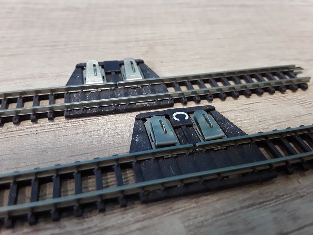 Märklin 8598 _ 2 x Trenngleisstück gerade 110mm _ Spur Z | Kaufen auf ...