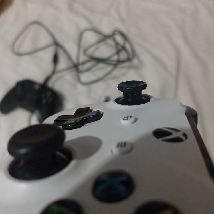Controller XBOX/PC (Gebraucht) in Caslano für CHF 20 – nur Abholung auf ...