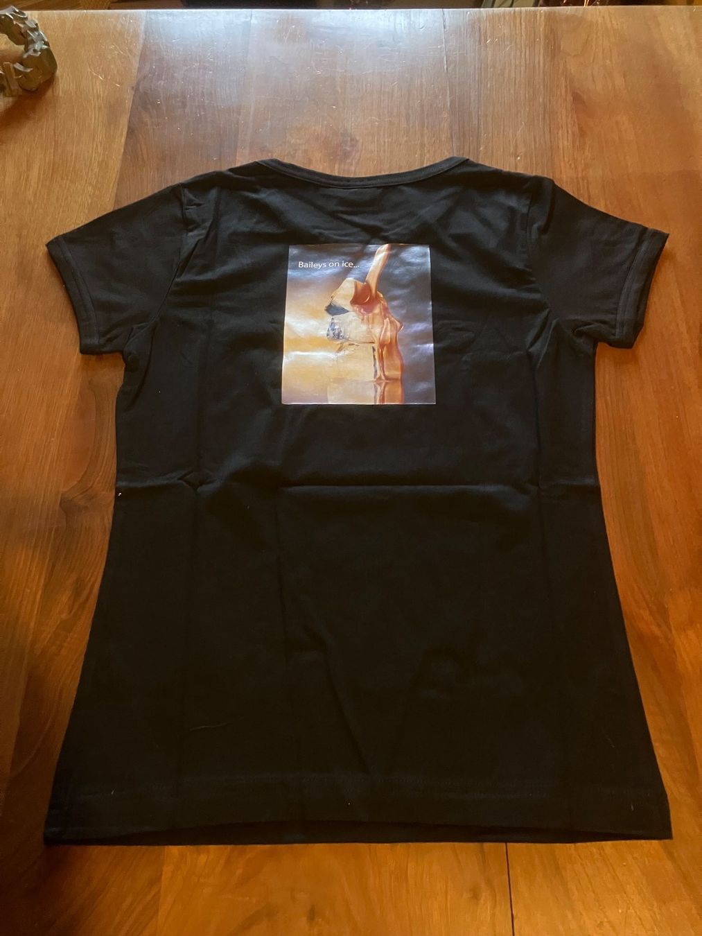 T-shirt noir Baileys - Style unique pour vos soirées! (Neuf avec ...