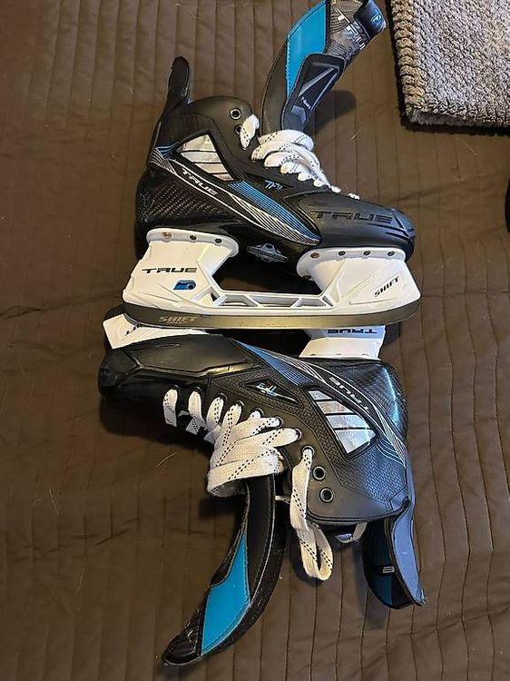 True FT9 pro skates black steel - 300fr (Gebraucht) in für CHF 250 ...
