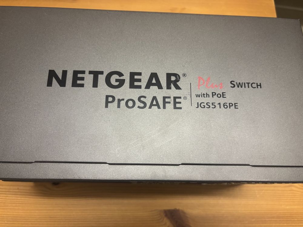 4 Stück Netgear ProSafe Plus Switch JGS516PE V1 (Gebraucht) in Belpberg ...