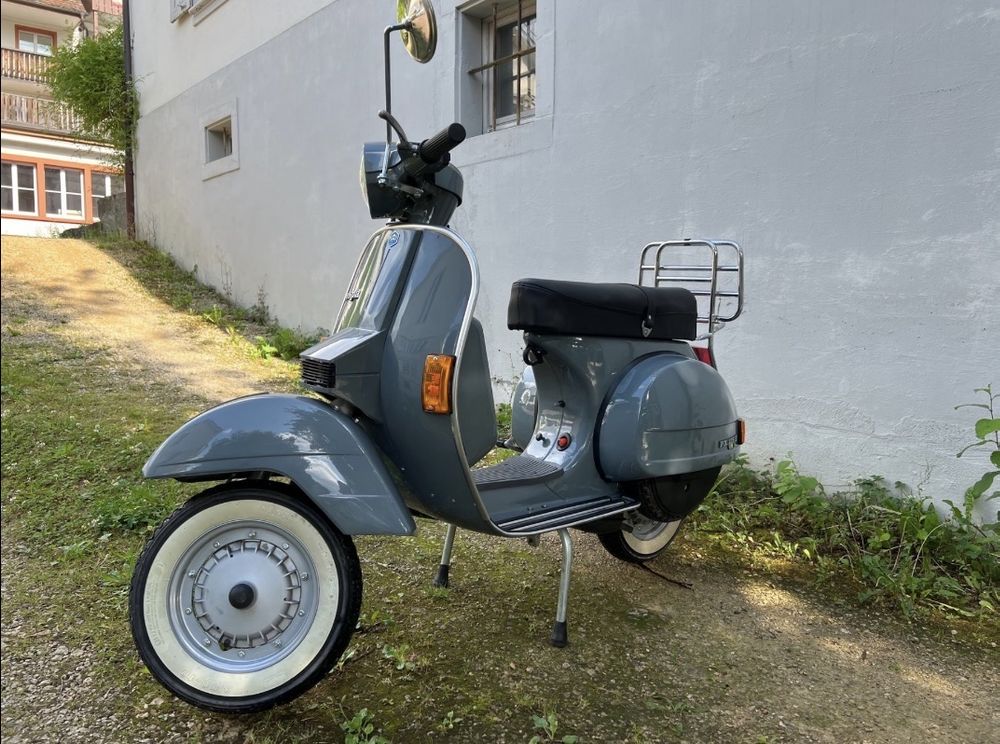 Vespa PX125E Veteranenfahrzeug (Gebraucht) in Chur für CHF 3300 – nur Abholung auf Ricardo kaufen