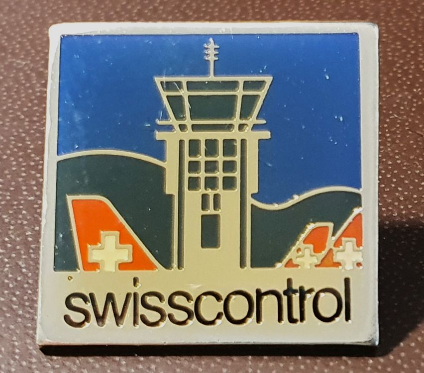 T476 - Pin Swisscontrol Flughafen Tower Swissair (Gebraucht) in Reinach BL für CHF 2 – mit ...
