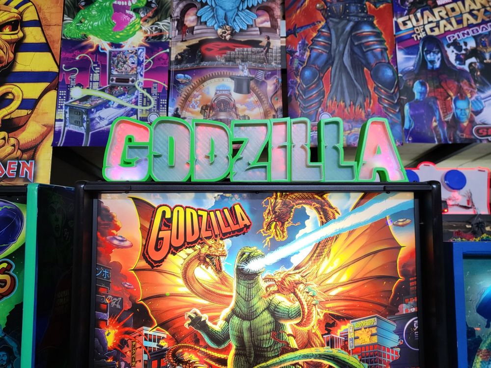 Stern Godzilla Flipper Topper (Gebraucht) in Estavayer-Gibloux für CHF ...