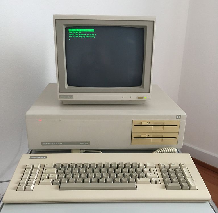 Commodore PC10 + Software | Kaufen auf Ricardo
