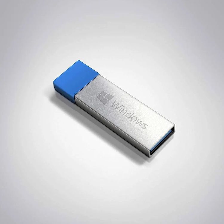 Windows 11 Multiedition USB DE/FR/EN/IT (Gebraucht) in Pieterlen für ...