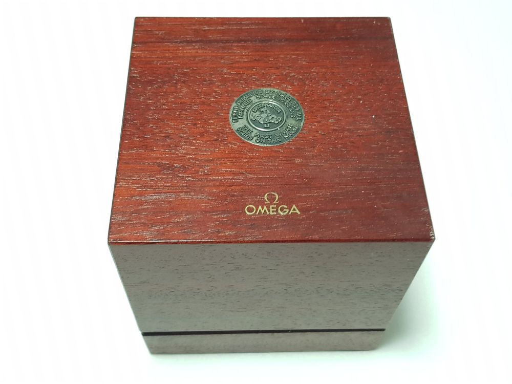 Omega Speedmaster Moonwatch Box | Kaufen auf Ricardo