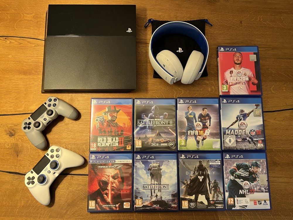PS4 + 9 Games + 2x Controller + Headset | Kaufen auf Ricardo
