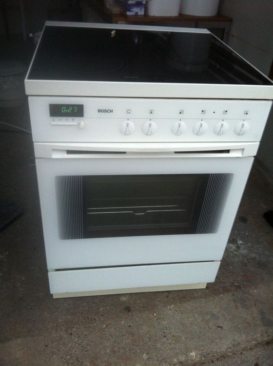 Freistehender Elektroherd Bosch HSN 56.NCC (Gebraucht) in Thörishaus ...