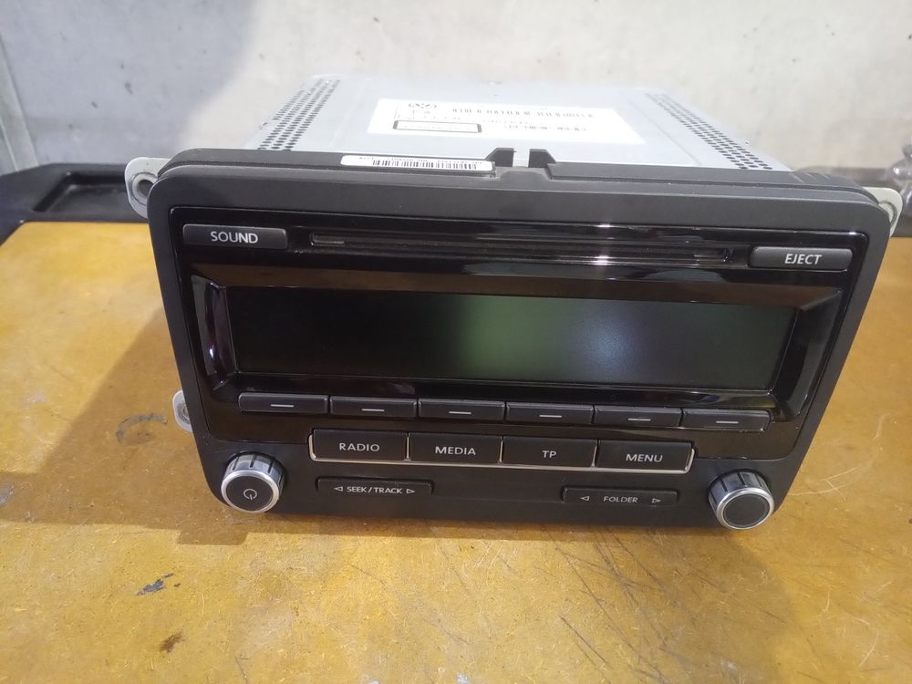 VW RCD310 CD Radio 1K0035186AN (Gebraucht) in Forst für CHF 14 – mit ...