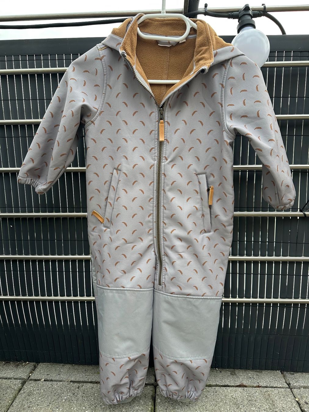 Softshell-Anzug 98 von Lil‘Atelier, ideal für Herbst (Gebraucht) in Merenschwand für CHF 17 ...