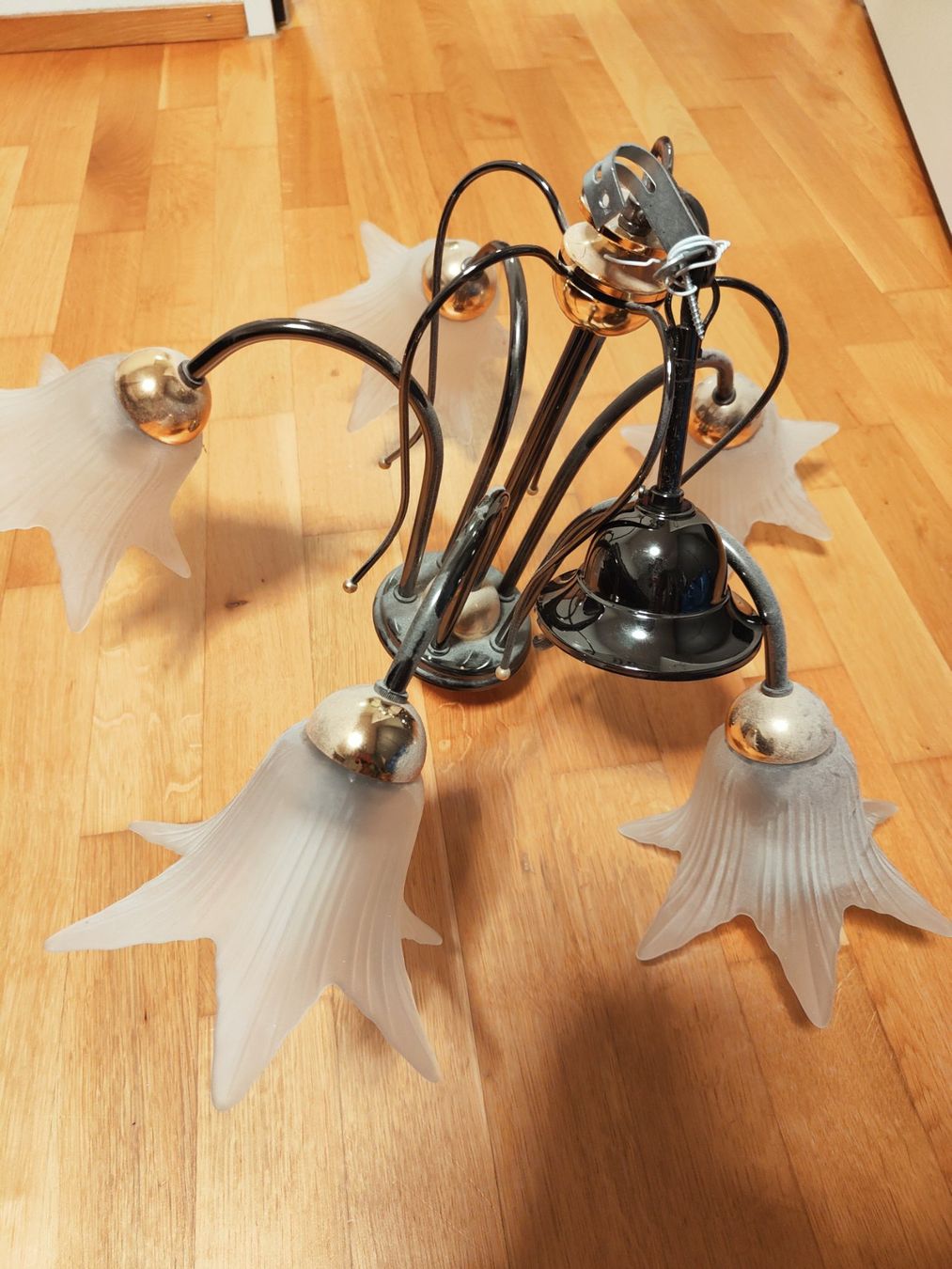 Sehr schöner Decken - Leuchter (Gebraucht) in Chur für CHF 10 – nur ...