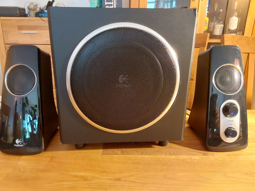 Logitech Computer Lautsprecher mit Subwoofer | Kaufen auf Ricardo