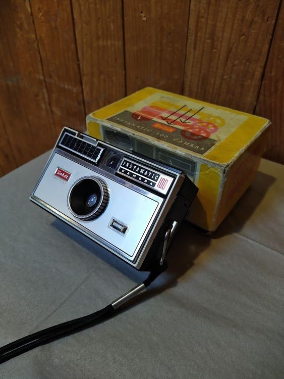 Kodak Instamatic 100 Camera (Gebraucht) in Walkringen für CHF 24 – mit ...