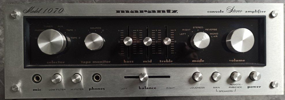 Marantz 1070 Vollverstärker | Kaufen auf Ricardo Marantz 1070 Vollverstärker | Kaufen auf Ricardo