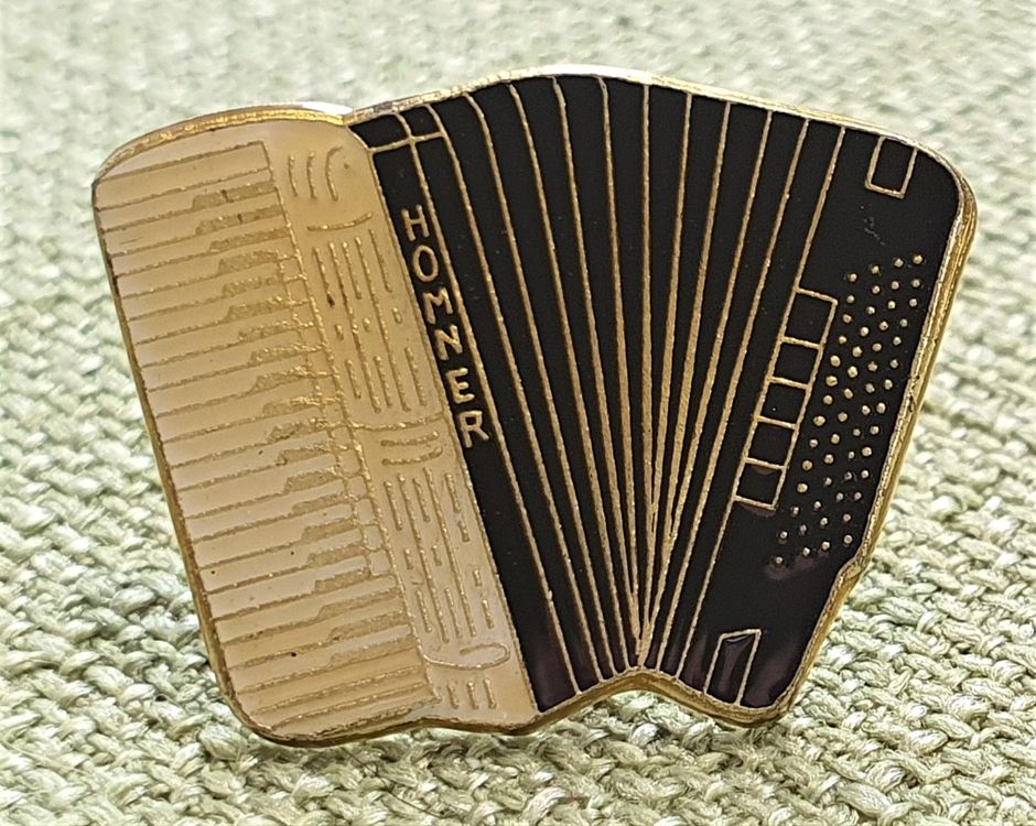 P505 - Pin Musik Handorgel Homner | Kaufen auf Ricardo